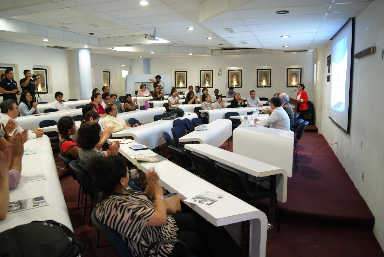 Recibe UAEM a comité evaluador de programas del ICE - Universidad ...