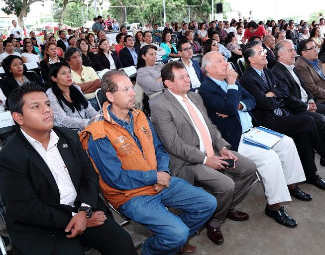 Rinde Segundo Informe de actividades director del ICE - Universidad ...